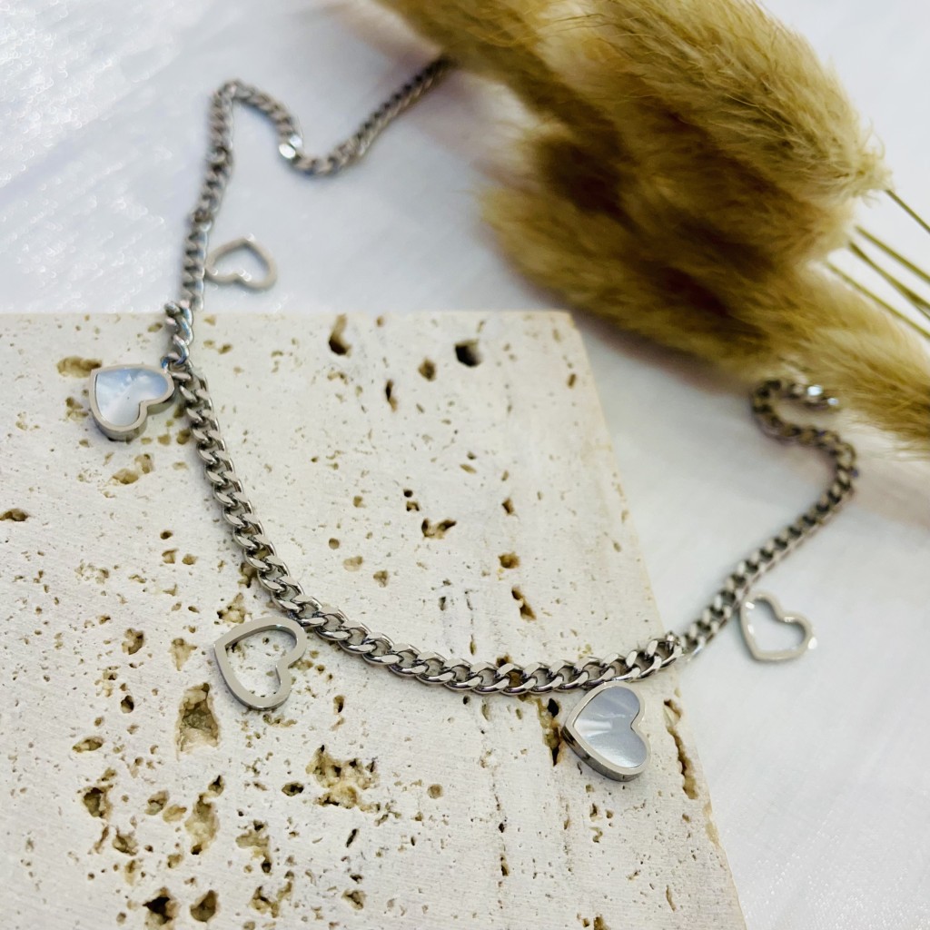 Stainless steel pearl necklace